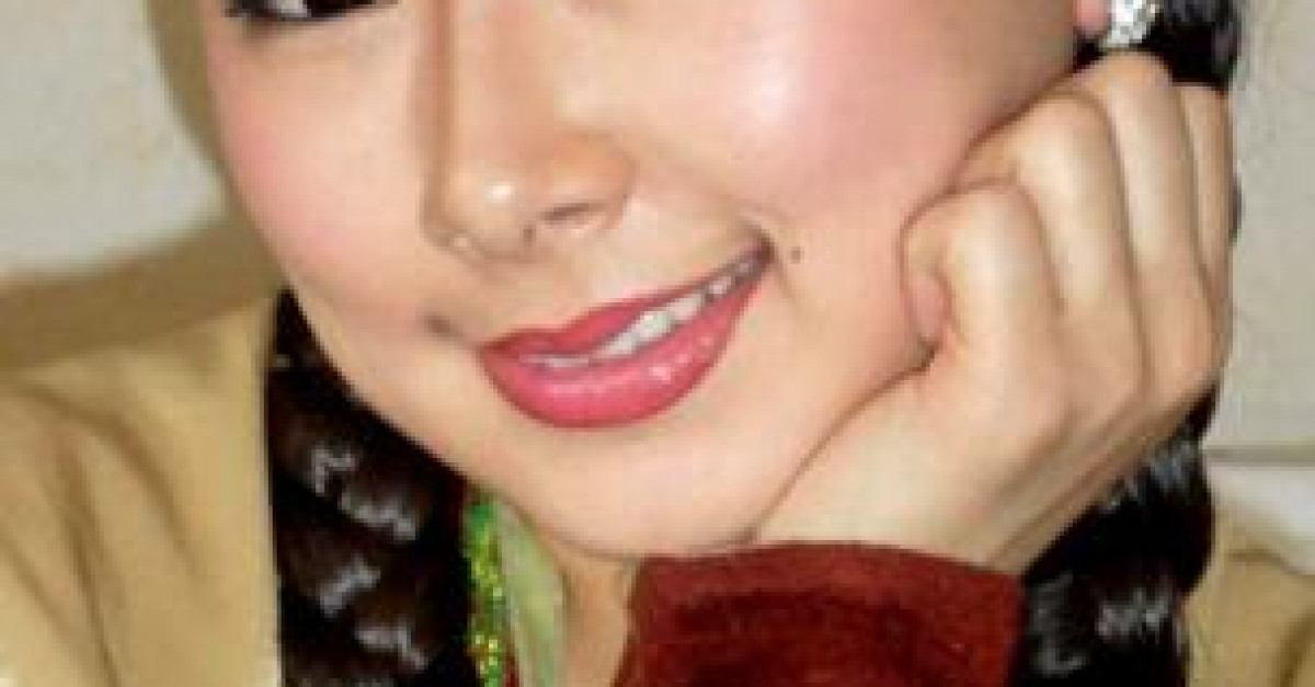 А.Ганчимэг: Би тамхи татдаггүй шүү дээ · Dorgio.mn