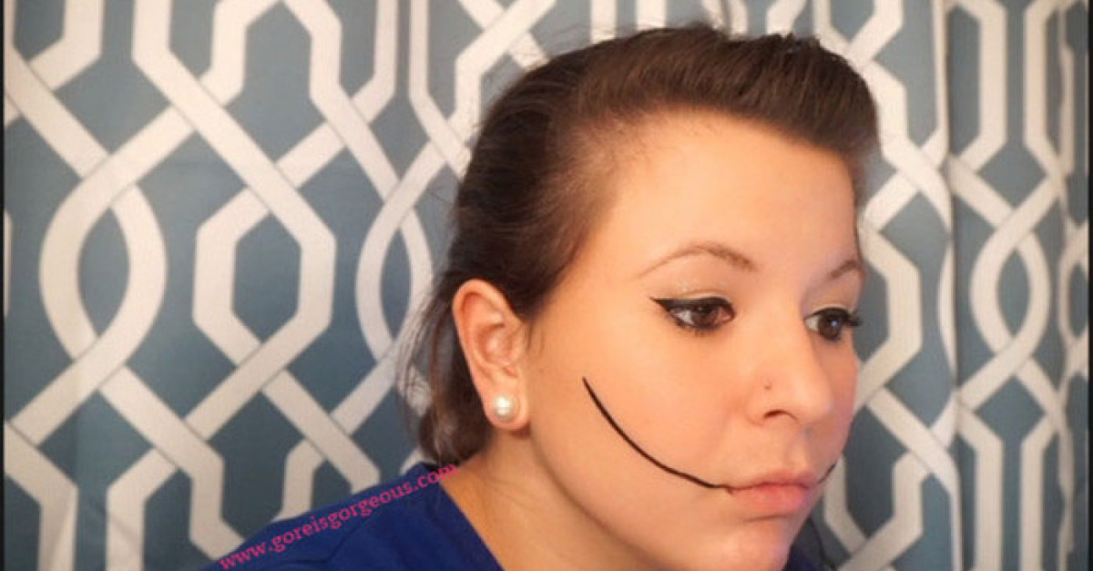 Halloween-ий баярын хялбар нүүр будалт · Dorgio.mn