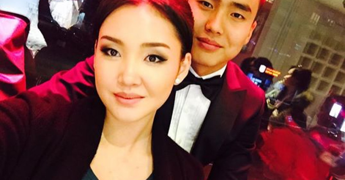 Жүжигчин Б.Мишээл хуримаа хийж байна · Dorgio.mn