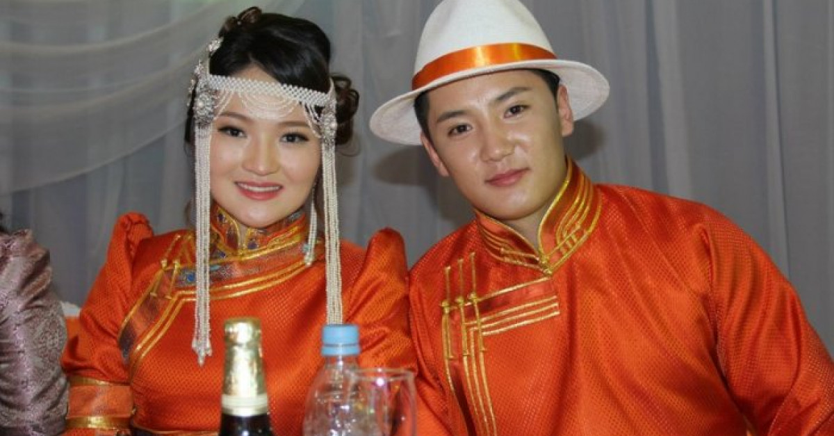 Дуучин Д.Найдандоржийн гэр бүлийн аз жаргалтай агшин · Dorgio.mn