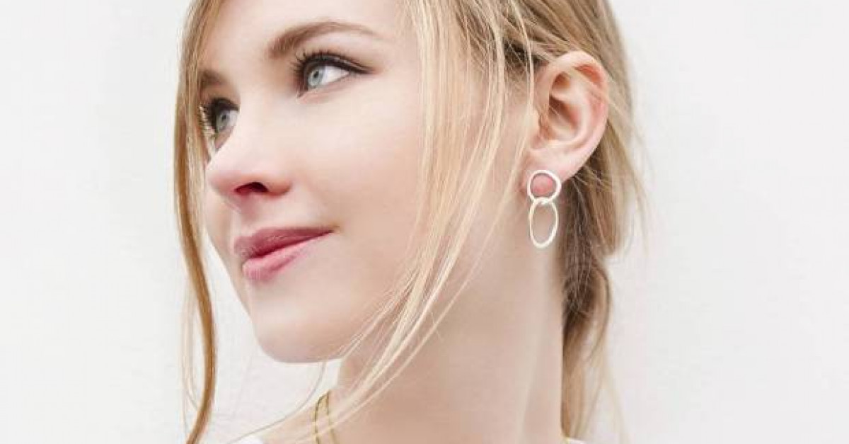 Давхар цагирган ээмэг моодонд орно · Dorgio.mn