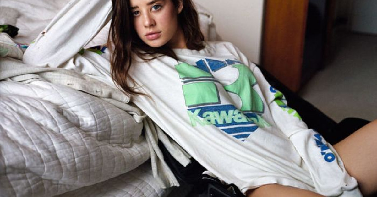 Playboy сэтгүүлийн "Нүцгэн бүсгүй"-гүй анхны дугаар · Dorgio.mn