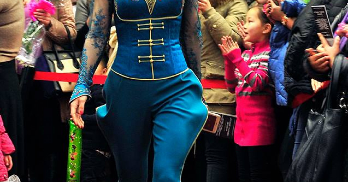 "Хувьсал"-ын сайхан бүсгүйчүүдийн гоёо · Dorgio.mn