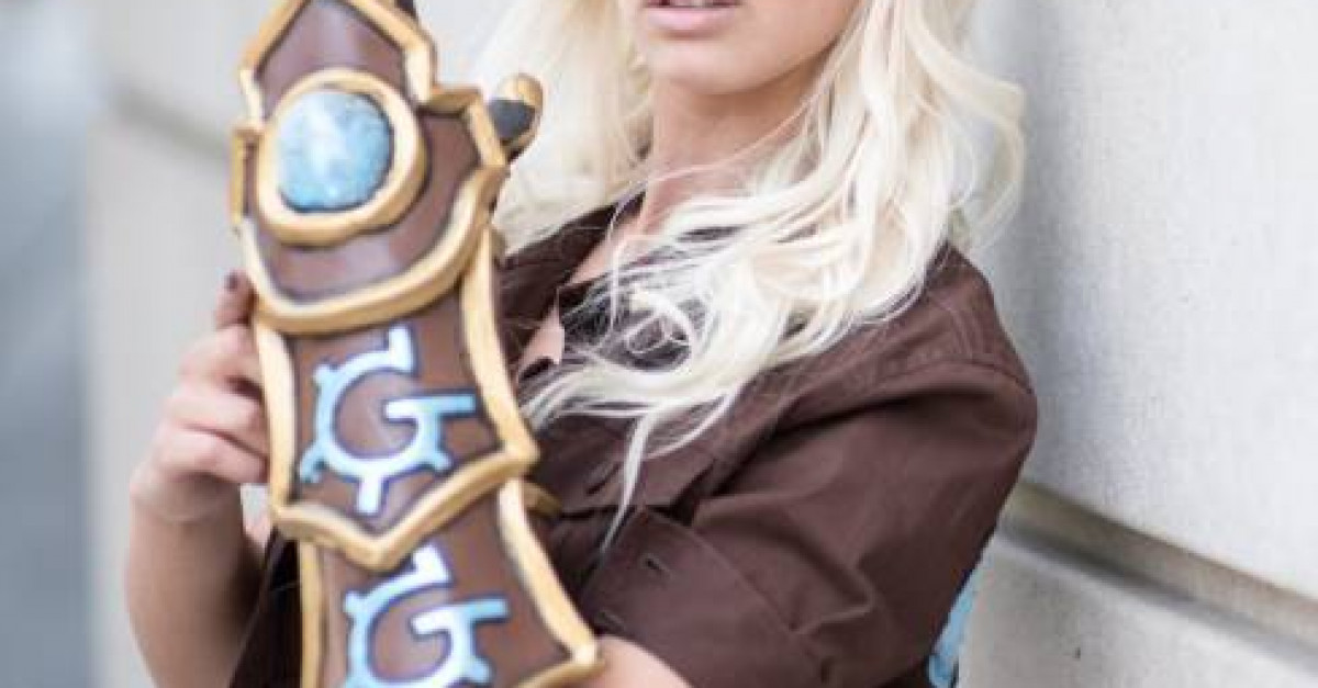 Косплэй охид · Dorgio.mn