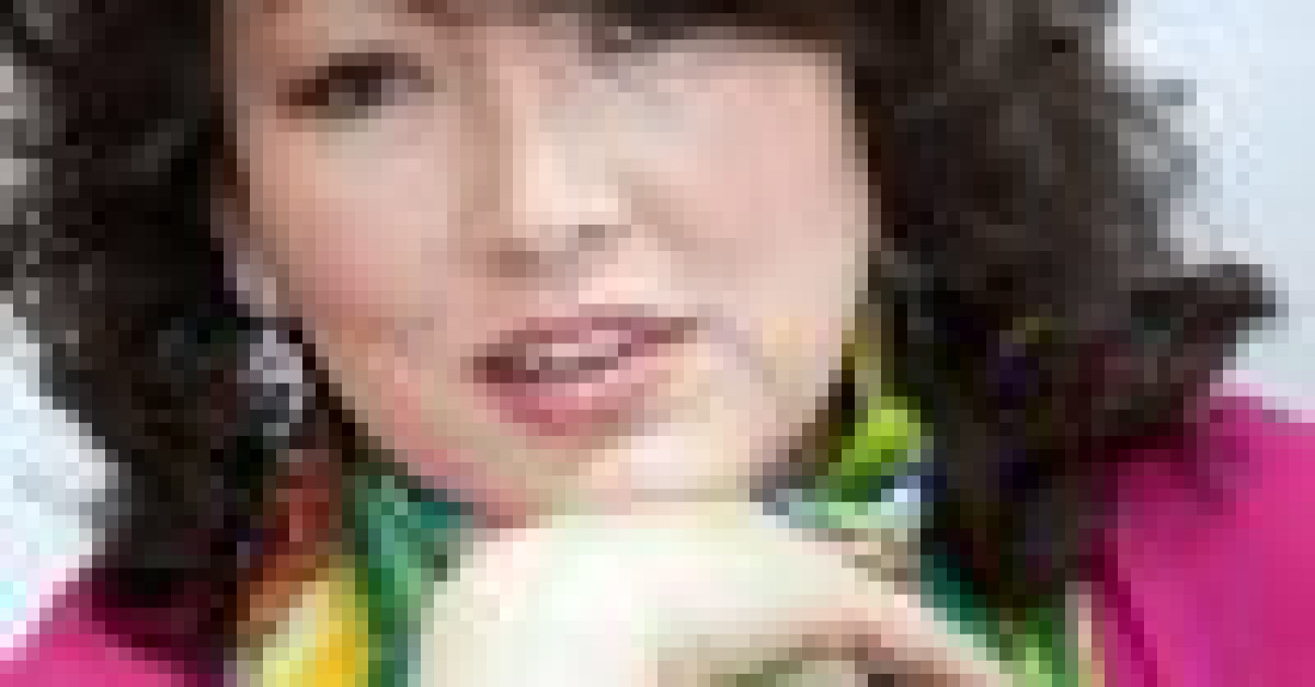 Поп Сараа ”албан тушаалын бялуу” хүртжээ · Dorgio.mn