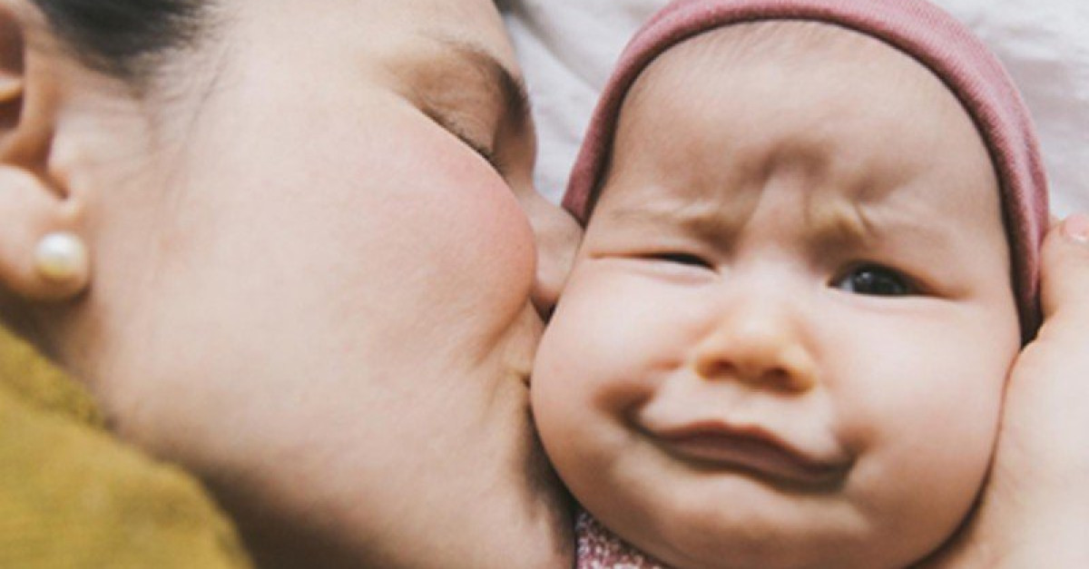 Намайг битгий үнсээрэй · Dorgio.mn