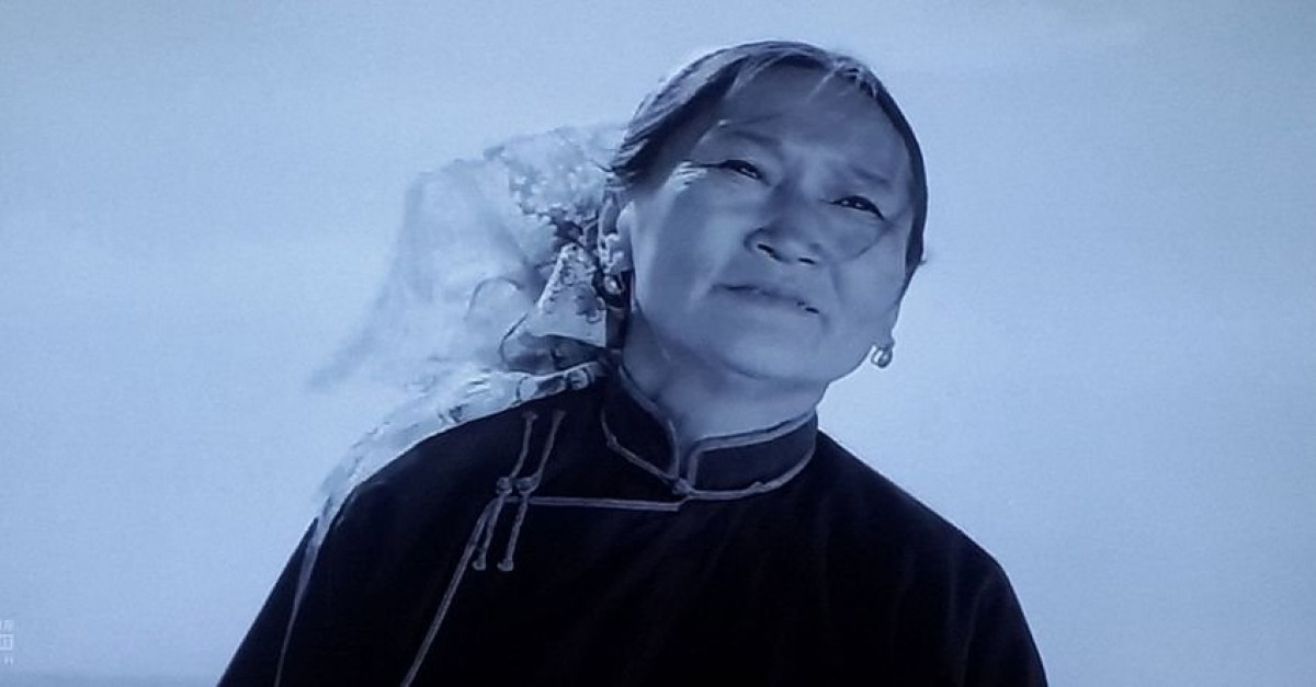 ЧИНАГИЙН ГАЛСАН - ЭХ · Dorgio.mn