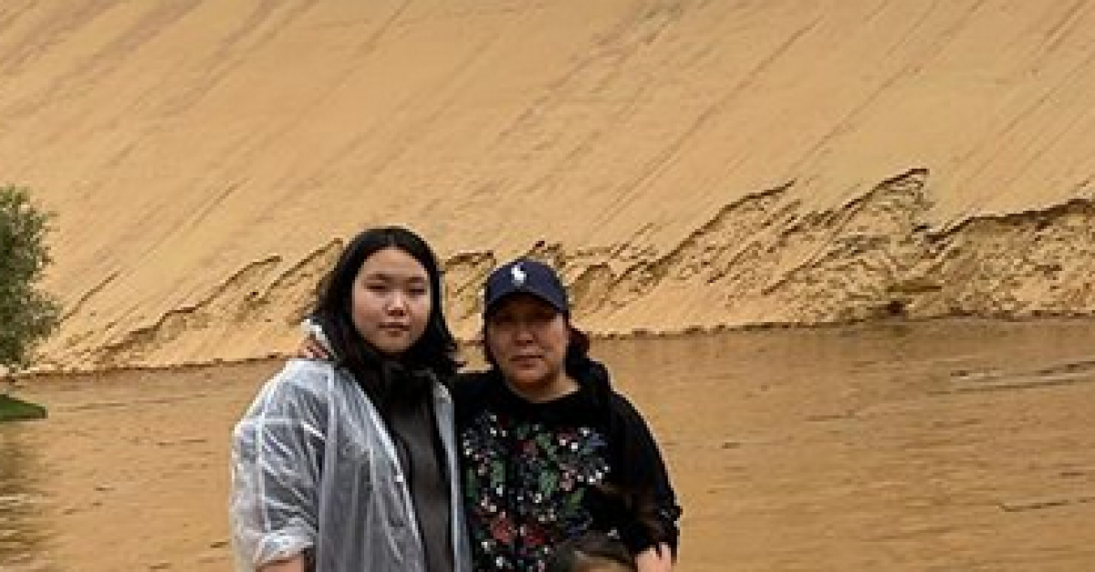 Жүжигчин Б.Навчаагийн хэнз охин дөрвөн нас хүрлээ · Dorgio.mn