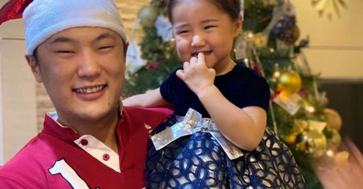 Даваанямын Даваадорж охиноо аавынхаа хойд дүр хэмээв · Dorgio.mn