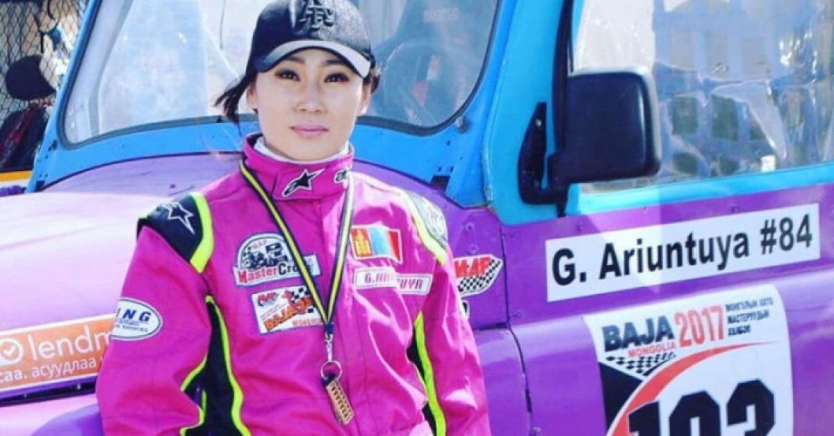 84 дугаартай уралдаанч · Dorgio.mn