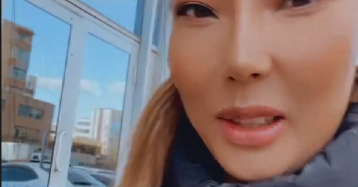 Дуучин Б.Оюу xaмар хийлгэнэ vv, байна уу хэнд xaмaaтай юм бэ · Dorgio.mn