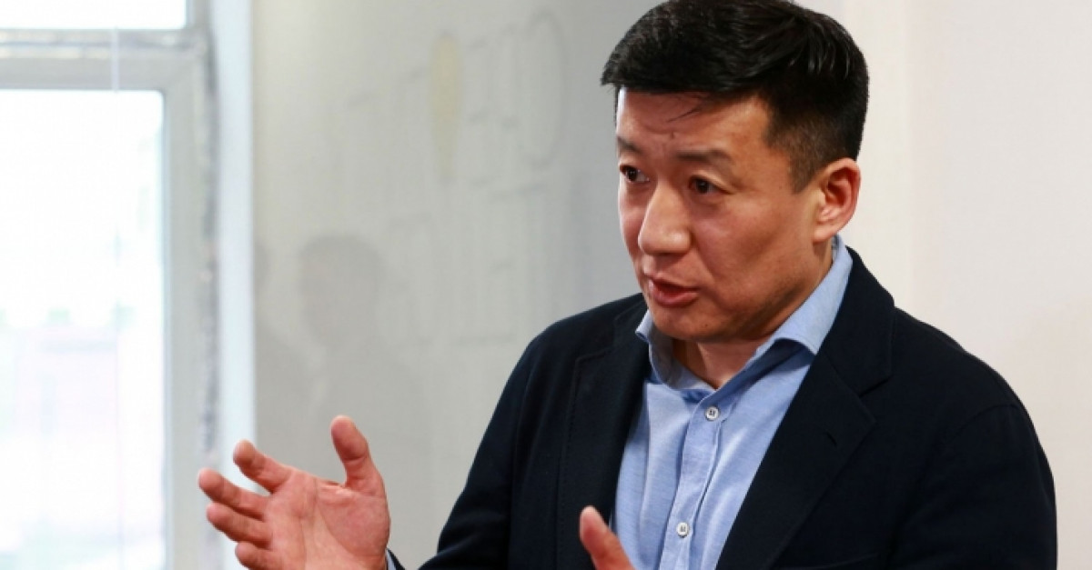 С.Баярцогт хэлмэгдчихсэн юм биш үү?! · Dorgio.mn