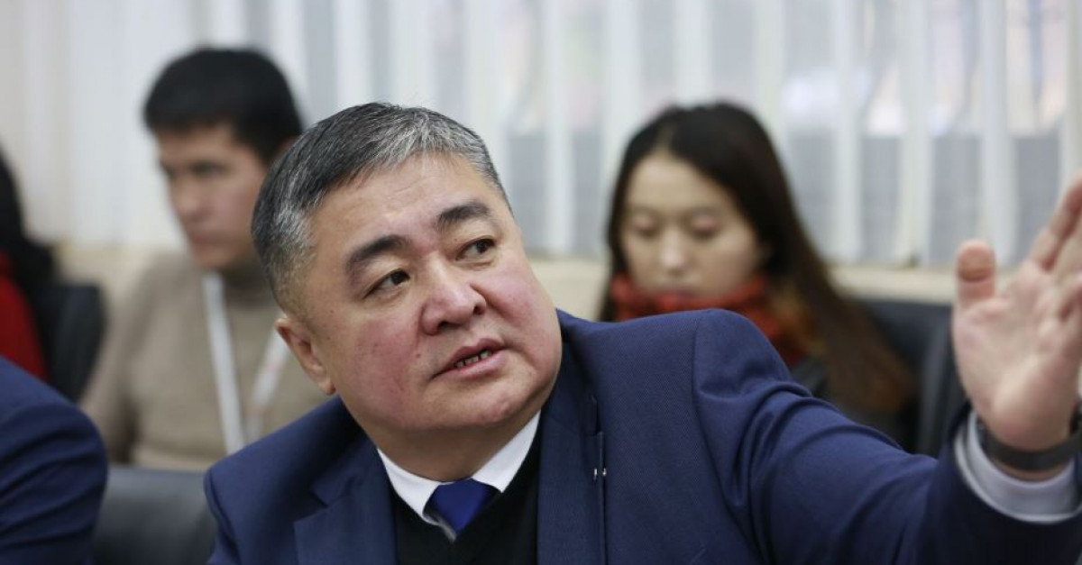 Ж Ганбат ЭТТ компанид дөрвөн офтек гэрээ байна Үүний хоёр нь нууцын