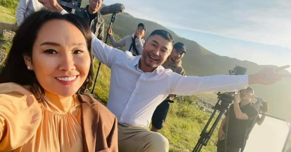 Жүжигчин Амгаа: Эрвээхэйн сүүдрийн 20-р ангийг бодохоор л бүр инээд хүрээд байх юм · Dorgio.mn