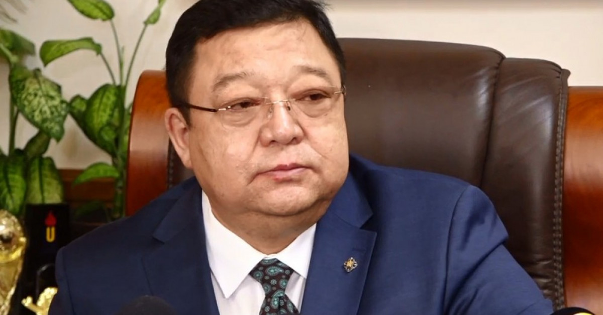 С Эрдэнэ Х Баттулга ба түүний тойрон хүрээлэгчидтэй яриа хэлэлцээ