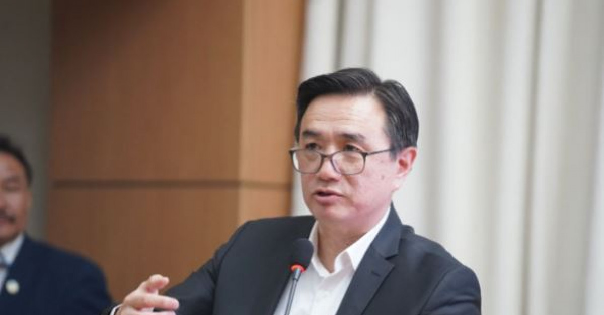 Г.Наранбаяр: 30-35 насны залуусын дийлэнх нь ахмад нас 40 наснаас эхэлдэг гэж үзсэн · Dorgio.mn