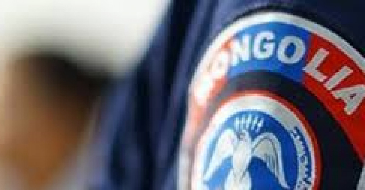 16 настай хүүхдүүд орцны гаднаас машин хулгайлаад баригджээ · Dorgio.mn