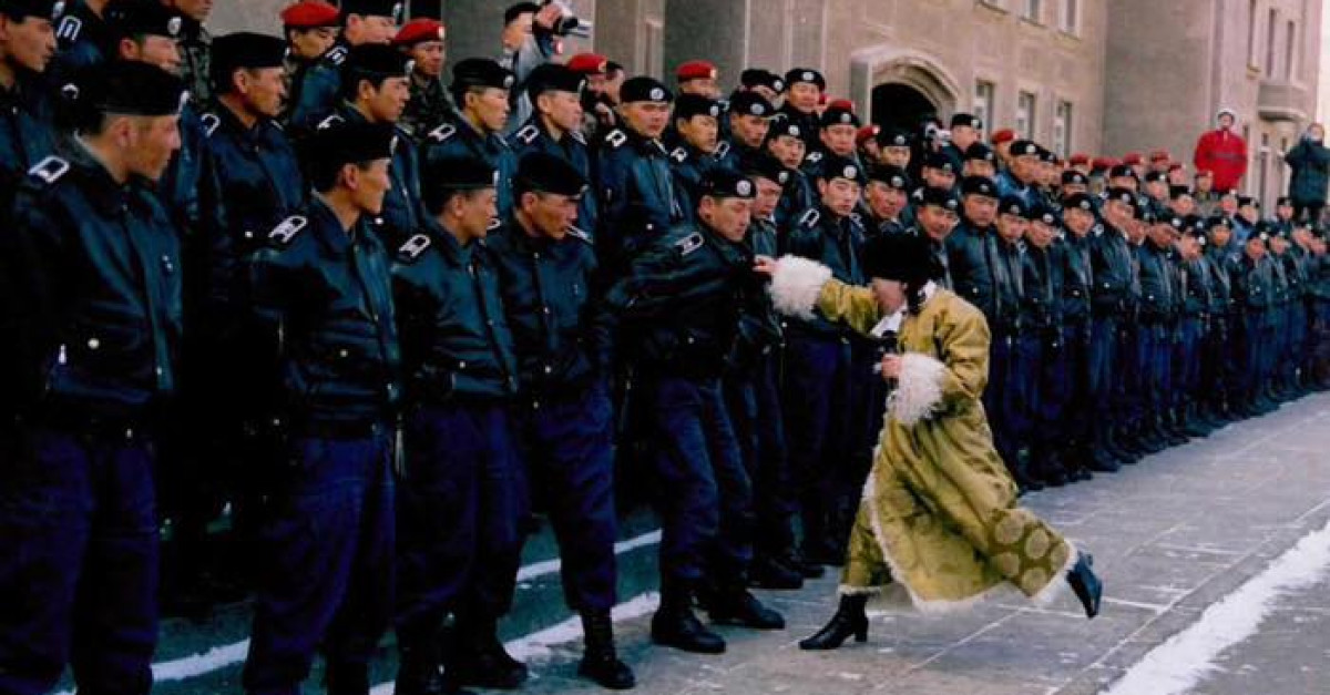 Баабар: Цагдаа тушаал биелүүлэгч үү, хууль сахиулагч уу? · Dorgio.mn