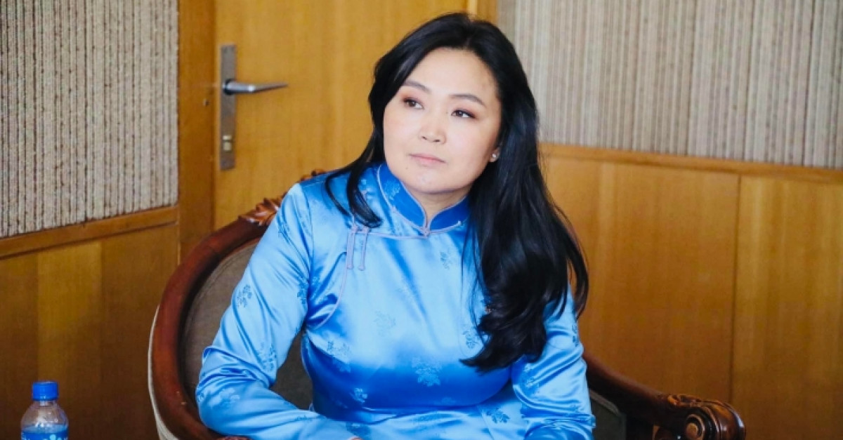 ХОМ-ээ худлаа бөглөсөн Ч.Номинг огцруулах ёстой! · Dorgio.mn