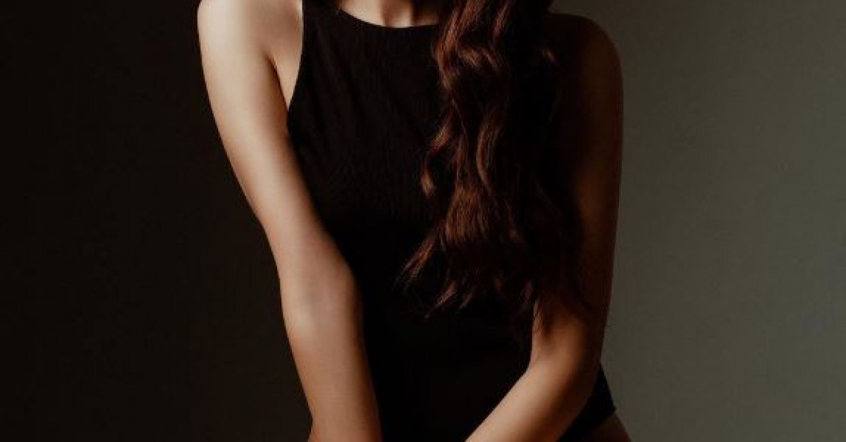 Жүжигчин Б.Сэтгэлтүвшингийн хагас нүцгэн фото · Dorgio.mn