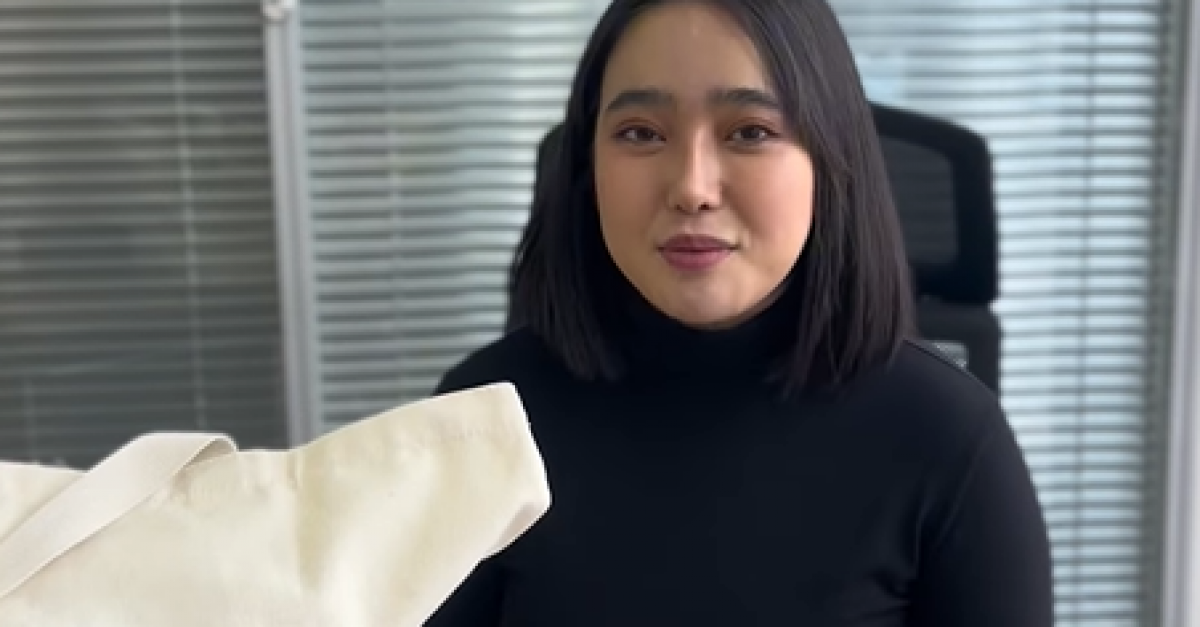 Ээж болсон дуучин Б.Аззаяа энд гарч ирэв · Dorgio.mn