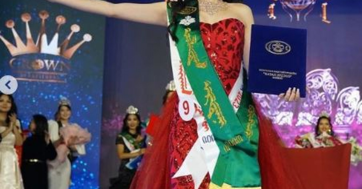 “Дэлхийн мисс 2023"-д өрсөлдөх Б.Болорын зургаас · Dorgio.mn