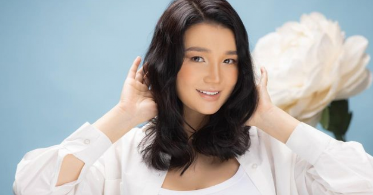 Жүжигчин Золоогийн гэнэтийн бэлэг · Dorgio.mn