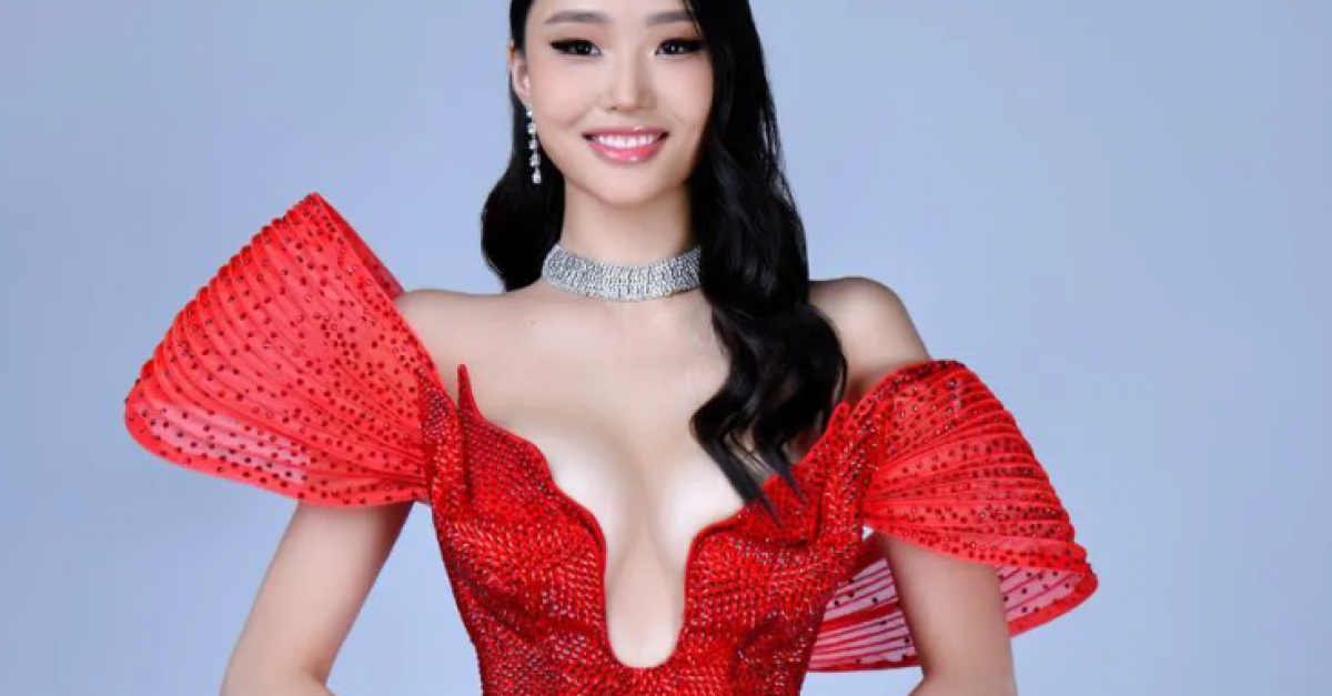 “Miss Asian Awards 2023” тэмцээнд мисс Бямбасүрэн дэд байранд шалгарчээ · Dorgio.mn