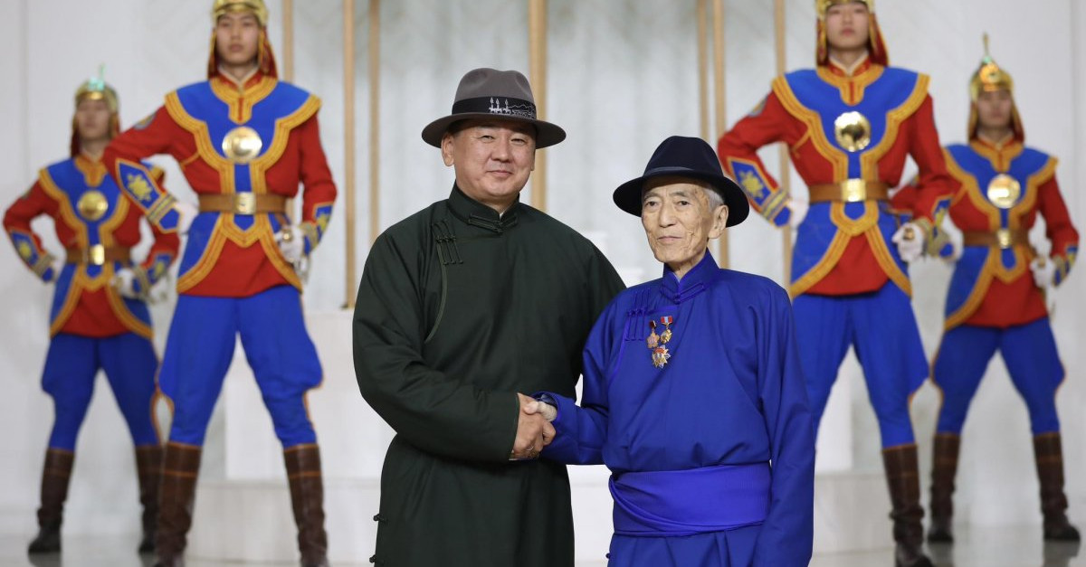 Үндэсний эрх чөлөө, тусгаар тогтнолоо сэргээн мандуулсны 112 жилийн ойг тохиолдуулан төрийн дээд ...