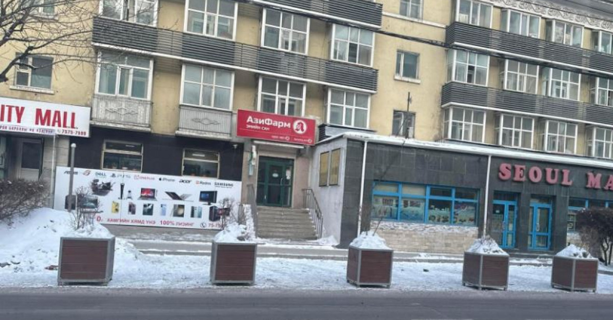 Халаас зогсоолыг нээхгүй, тохижилт хийнэ гэв · Dorgio.mn