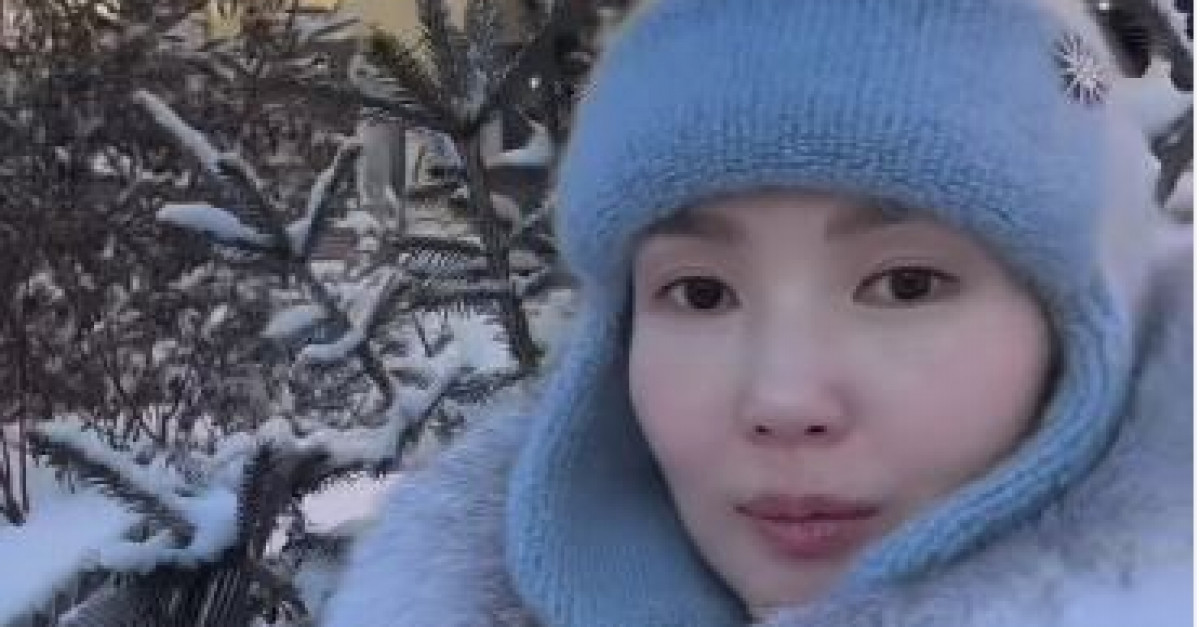 Гавьяат Г.Ариунбаатар үзэсгэлэнт ханиа магтав /фото/ · Dorgio.mn