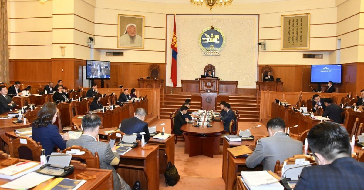 Судлаач Ганаа: 1 + 0,5 = 126 ?! · Dorgio.mn