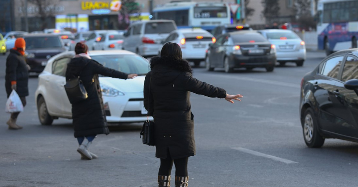 Зөвшөөрөлгүйгээр таксинд явсан жолоочийг 5, ААН-ийг 50 саяар торгоно · Dorgio.mn