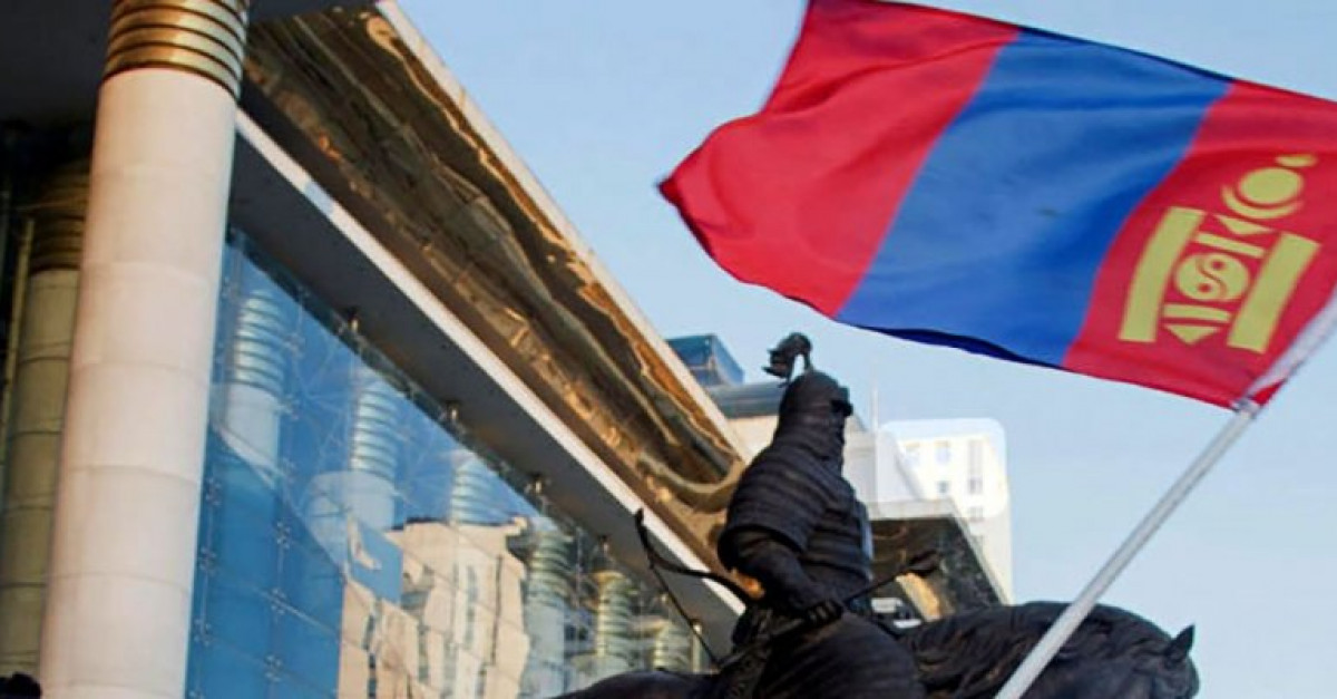 2024 оны улс төр: “Эргэлт” хийх үү, “энд”-ээ үлдэх үү?! · Dorgio.mn