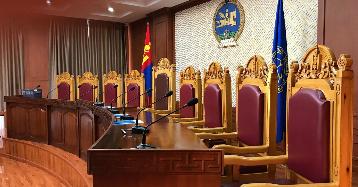 Сонгуулийн өмнө төрөх "хуулиуд" · Dorgio.mn