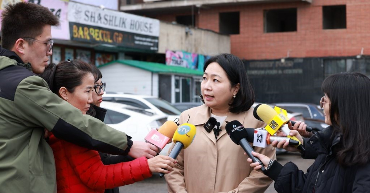 О Номинчимэг Хангай зочид буудлын өнгө төрхийг өөрчилж татвараа төлөхийг шаардаж байгаа