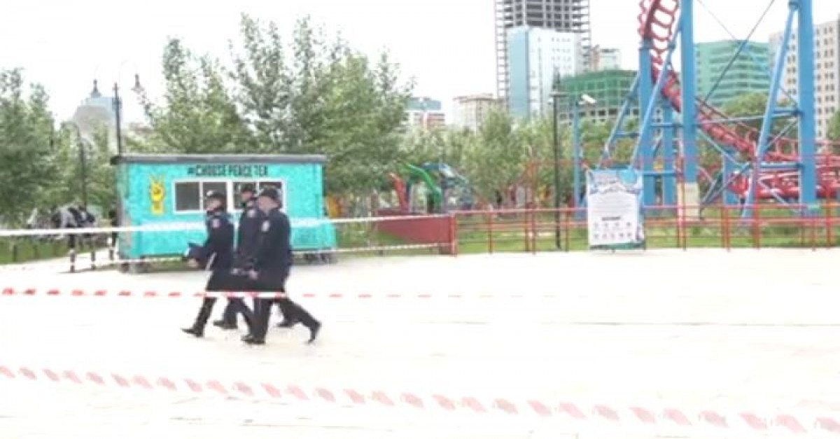 Амиа алдсан иргэн паркийн цагийн ажилтан байсан бөгөөд амралтаараа 13-15 настай дүүтэйгээ хамт ...