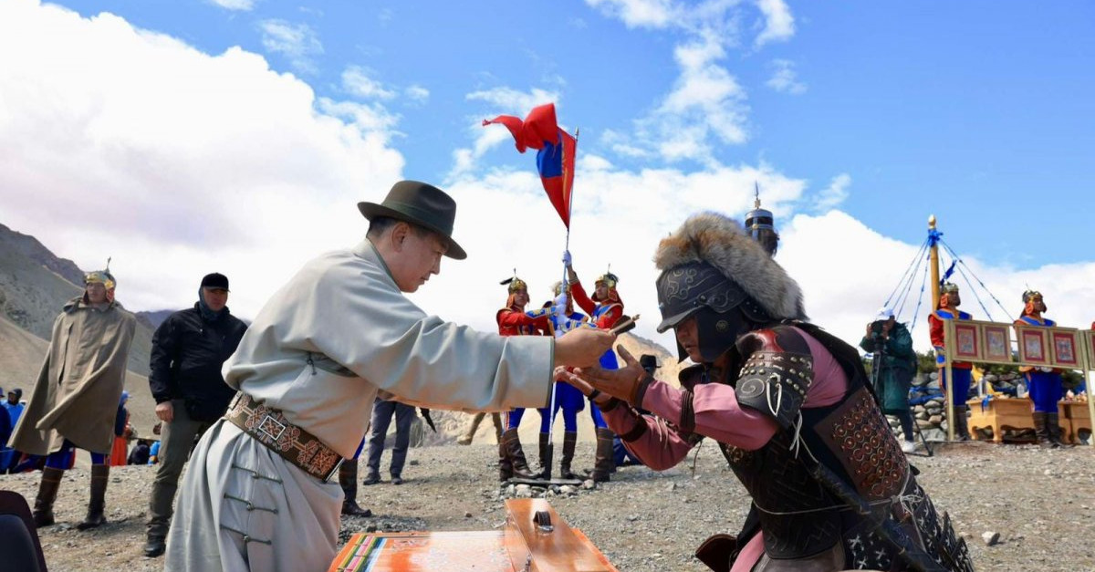 У.Хүрэлсүх: Хүн төрөлхтний өв соёлыг хадгалсан онгон дагшин байгалиа хайрлан хамгаалах үүрэгтэй ...