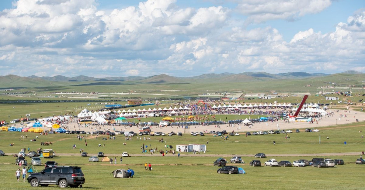 Даншиг наадмыг 2,000 гаруй жуулчин үзэхээр захиалга өгчээ · Dorgio.mn