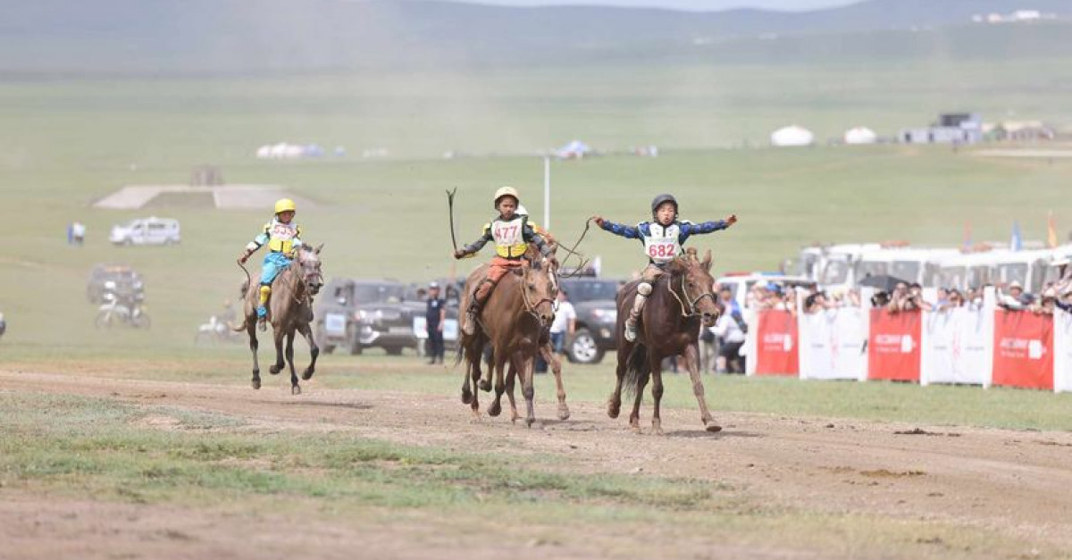 АХ-ын 103 жилийн ойд Хишиг-Очирын Бөхбатын хүрэн соёолон түрүүллээ · Dorgio.mn