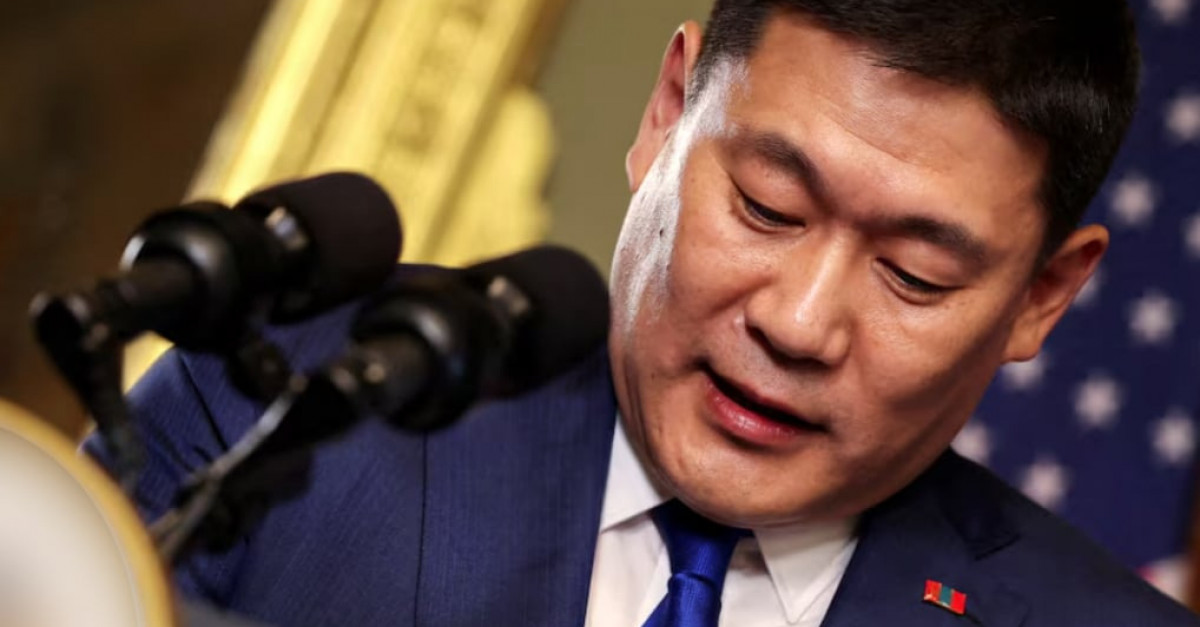 Монгол Улсын 32,33 дахь Ерөнхий сайд Л.Оюун-Эрдэнэ · Dorgio.mn