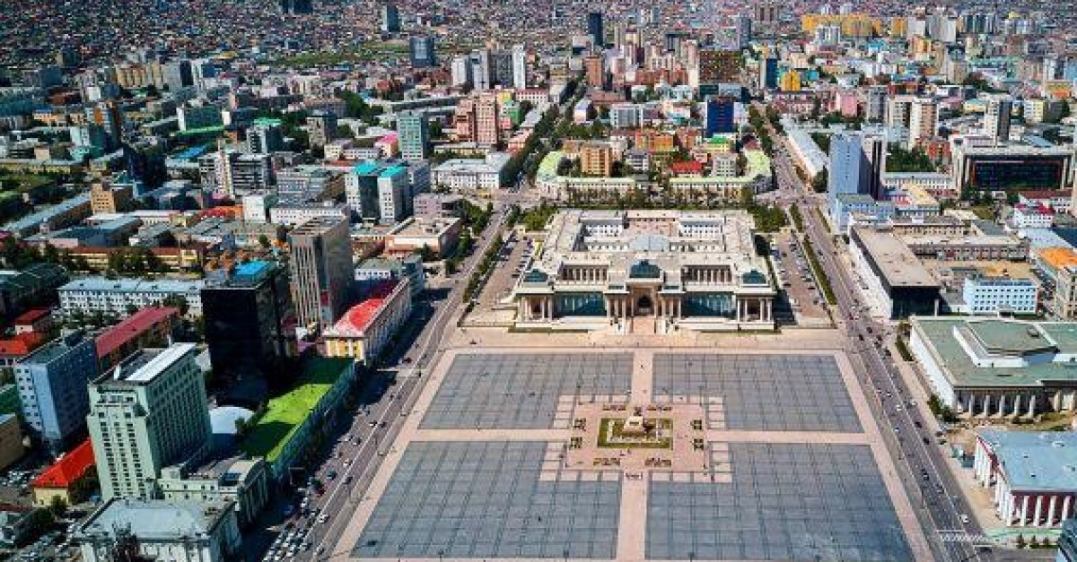 Төрийн ордноос хөөгдсөн “Орогнолын” Засгийн газар тагнуулын байраар ...