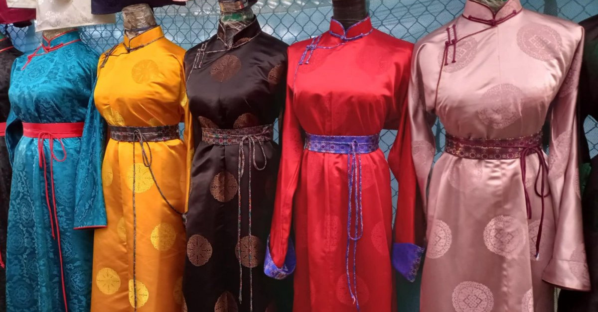 Н.Батболд: Монгол дээлийн үнэ өнгөрсөн жилийнхээс өсөөгүй · Dorgio.mn