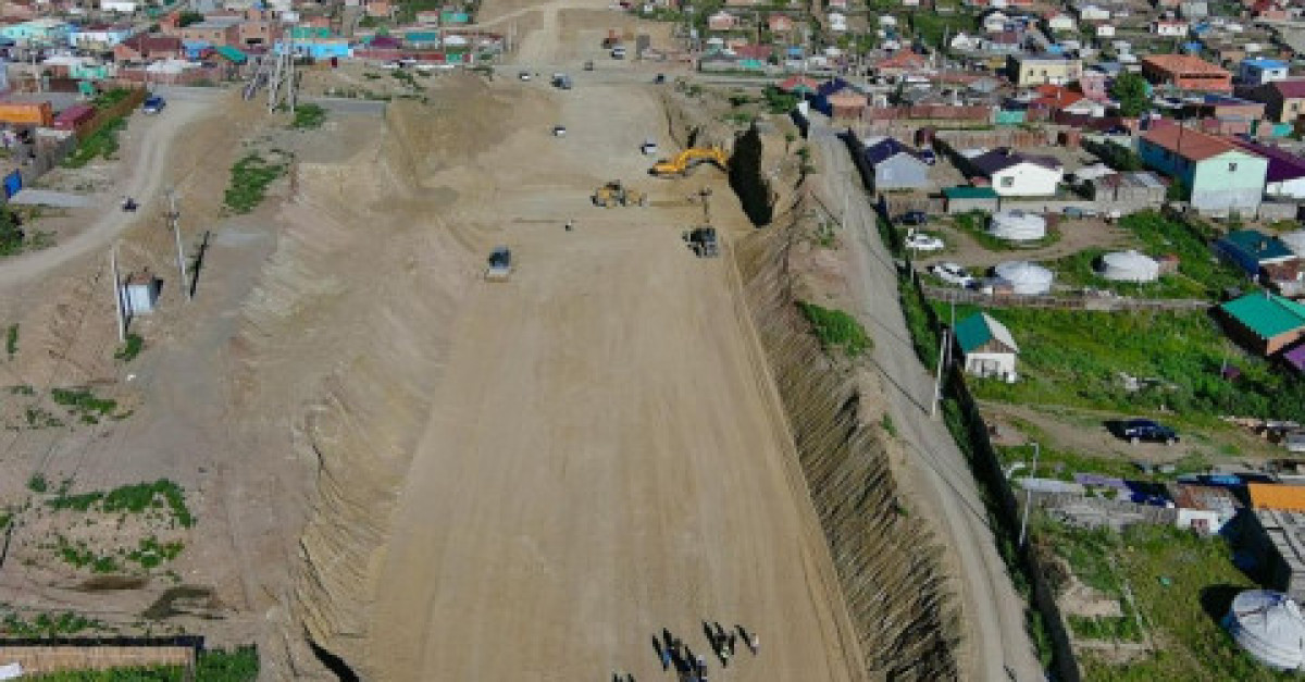 Гэмтлийн эмнэлгийг “Содон” хороололтой холбох замын хучилт болон гүүрэн байгууламжийн ажил ...