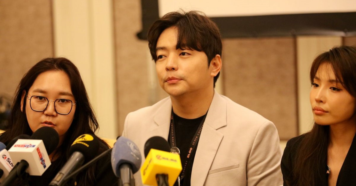 Го Сон Хун: Rain надаас монголчууд ажилдаа явахдаа морь унаж явдаг уу? гэж асууж байсан · Dorgio.mn