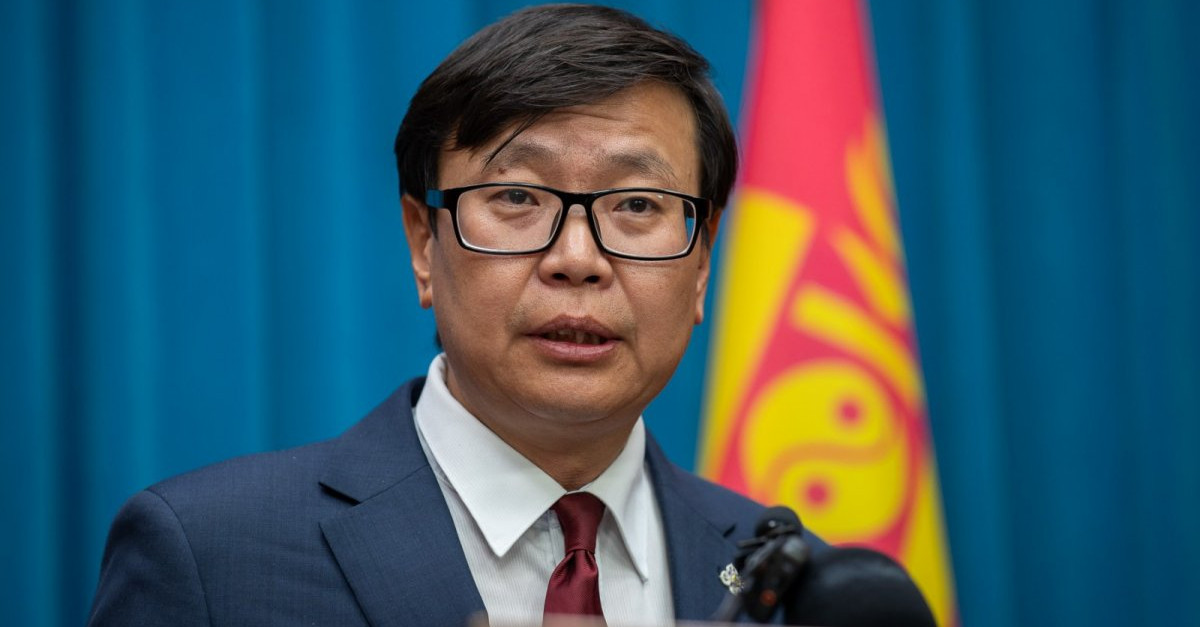 П.Наранбаяр: ₮3.8 саяын цалинтай мянга гаруй багш байна. Багш нарын цалин 1,000 ам.долларт аль ...