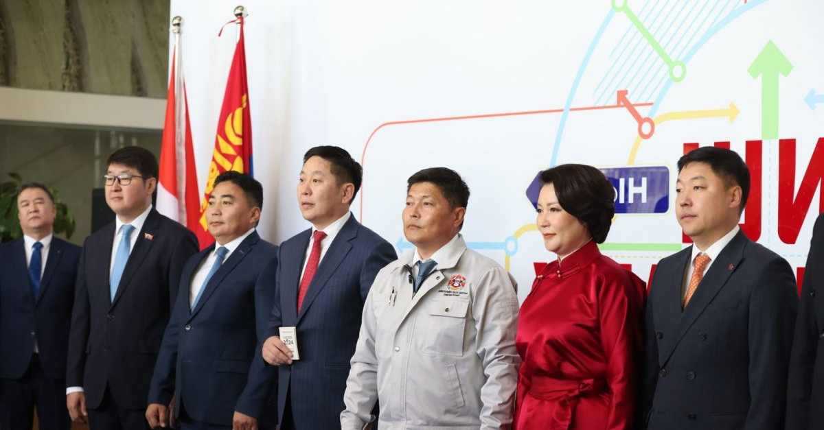 Баянгол дүүрэгт МАН-ын зургаан нэр дэвшигч хамгийн олон санал авлаа · Dorgio.mn