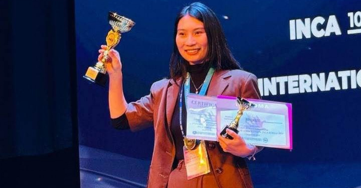 А.Ариунцэцэг: Суулгасан сормуусныхаа ширхэг бүрд сэтгэлээ шингээсэн · Dorgio.mn