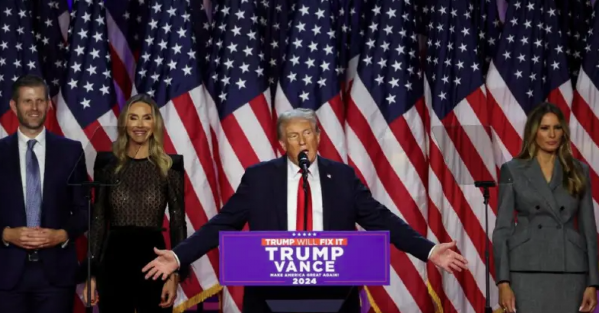 Д.Трамп сонгуульд ялснаа зарлалаа · Dorgio.mn