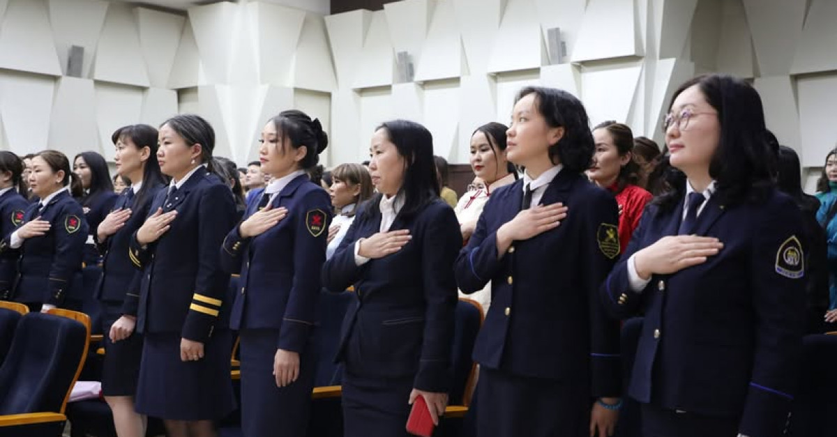 2025 оны 01 дүгээр сарын 01-ний өдрөөс Төрийн албан хаагчдын цалин зургаан хувиар нэмэгдэнэ ...